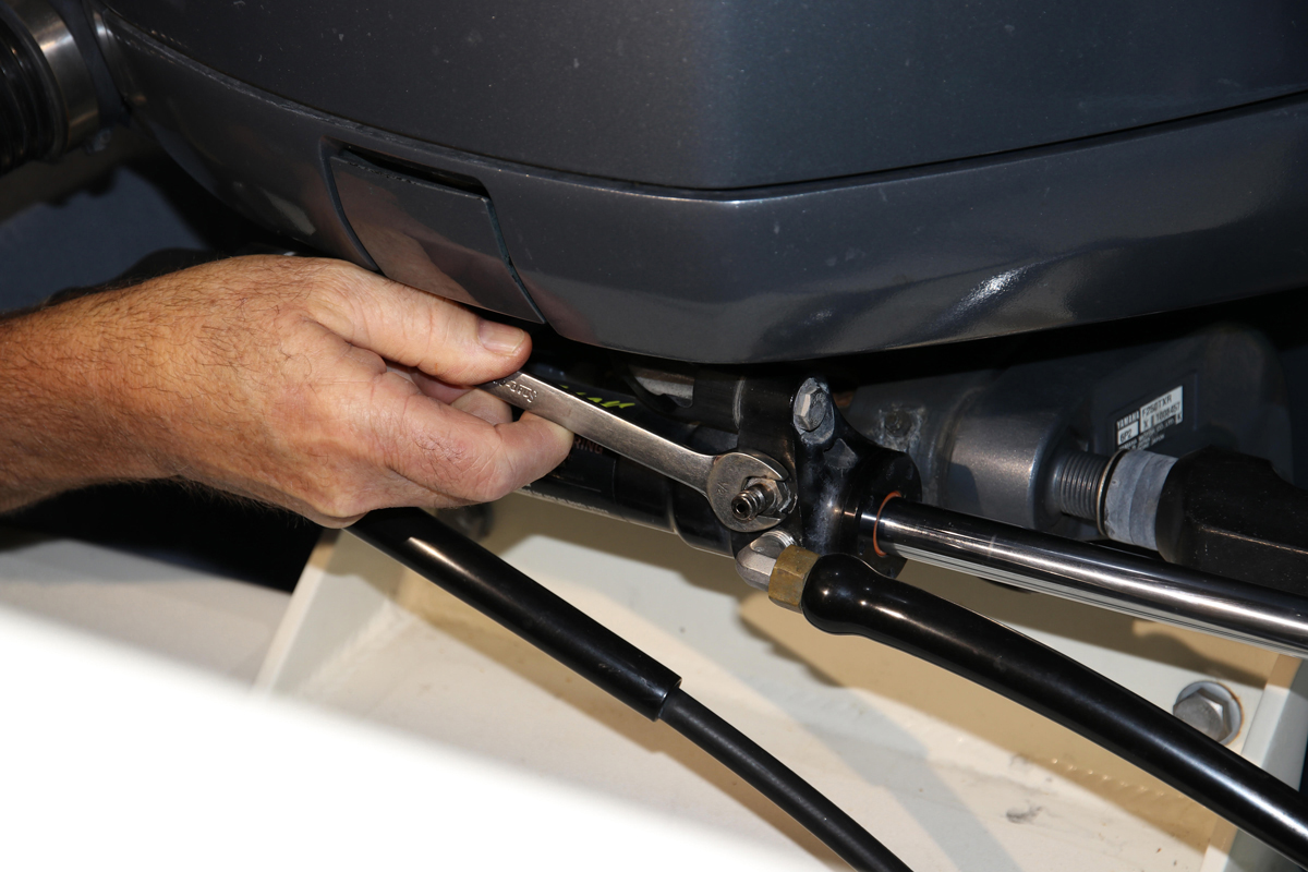 Bleeding Hydraulic Steering Systems