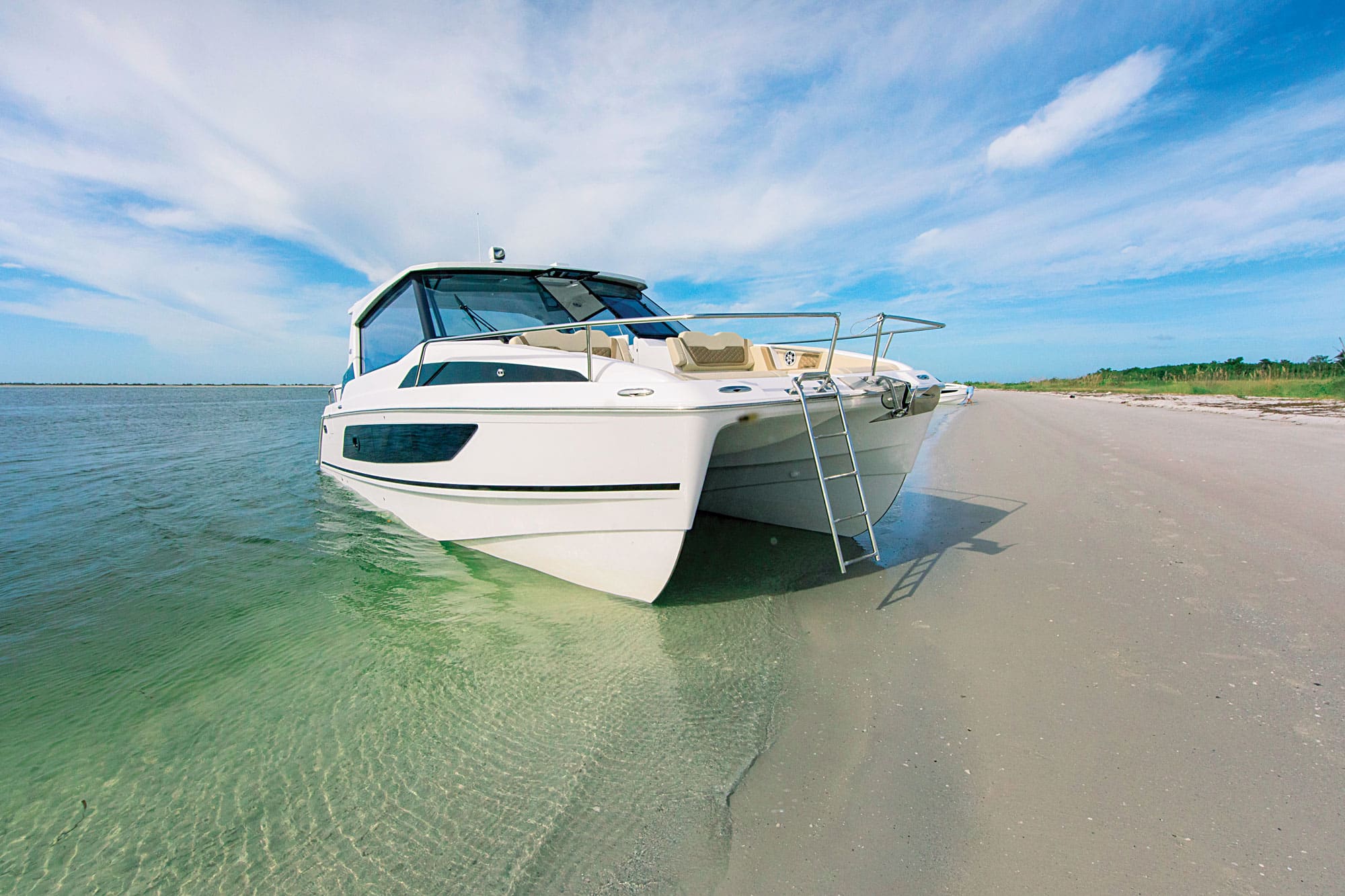 The Versatile Aquila 36 Power Cat