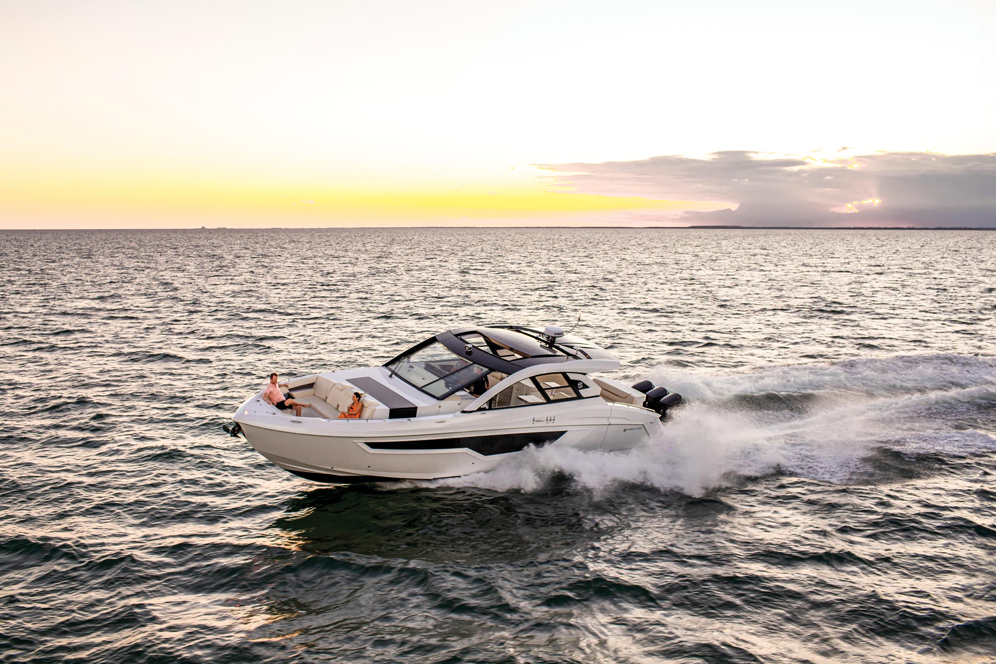 Cruisers Yachts 50 GLS Reviewed