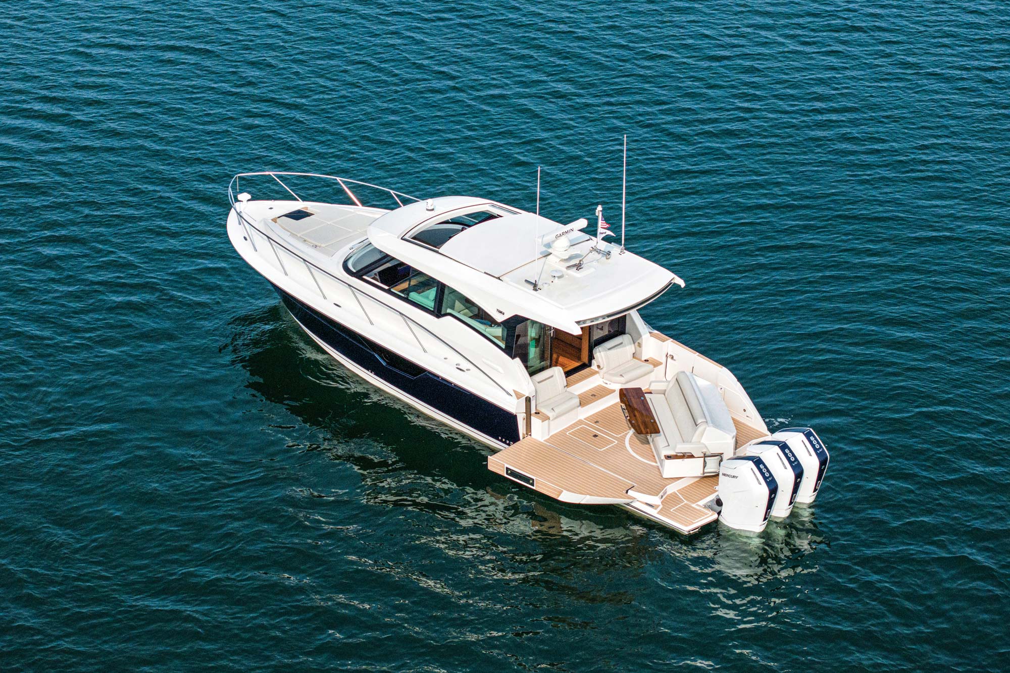 On Board the Tiara Yachts 48 LE