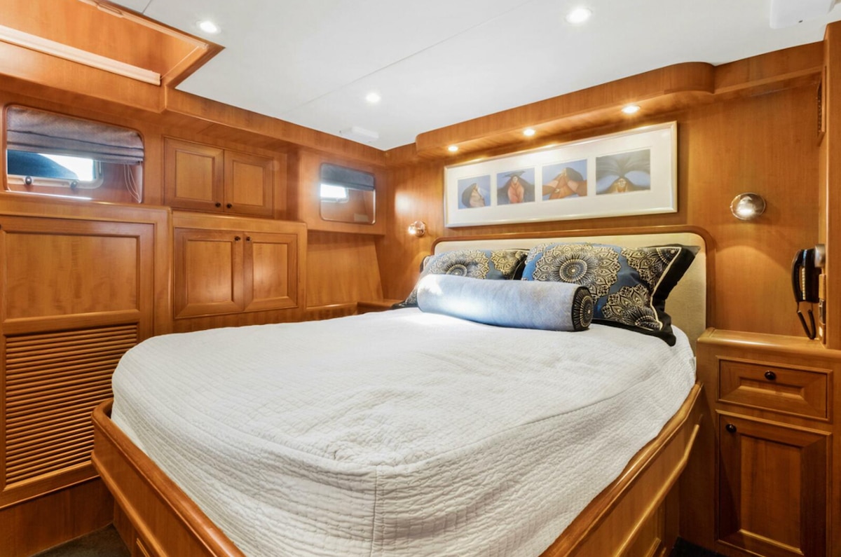 Offshore Yachts 54 Pilothouse For Sale