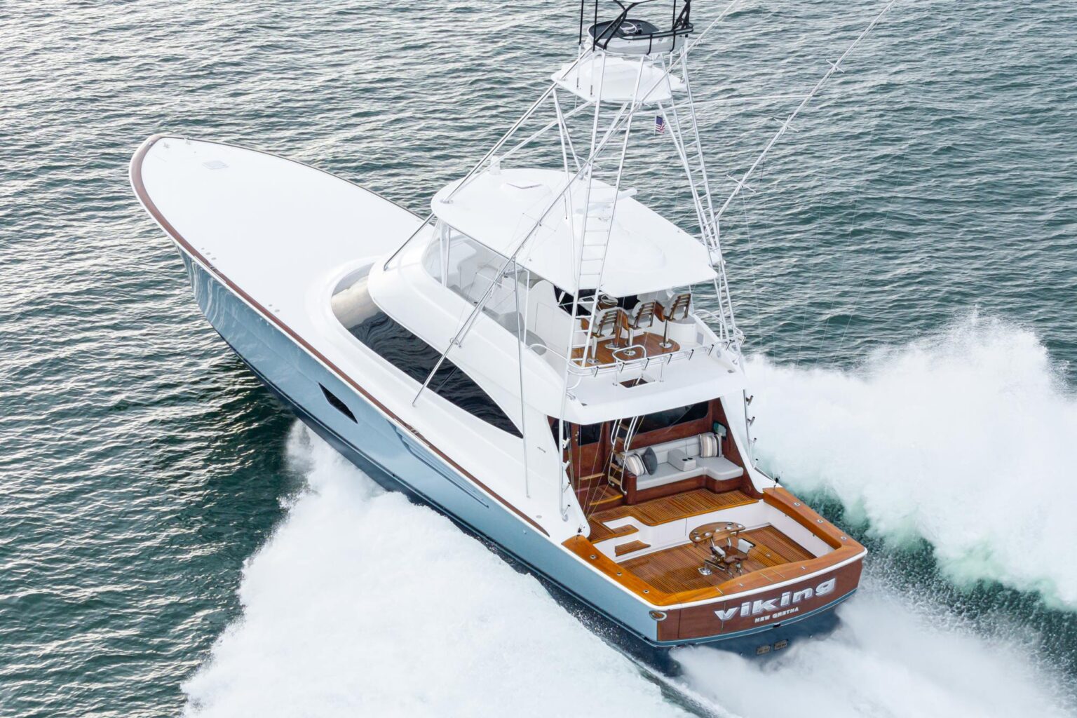 Viking Yachts 82 Convertible Reviewed