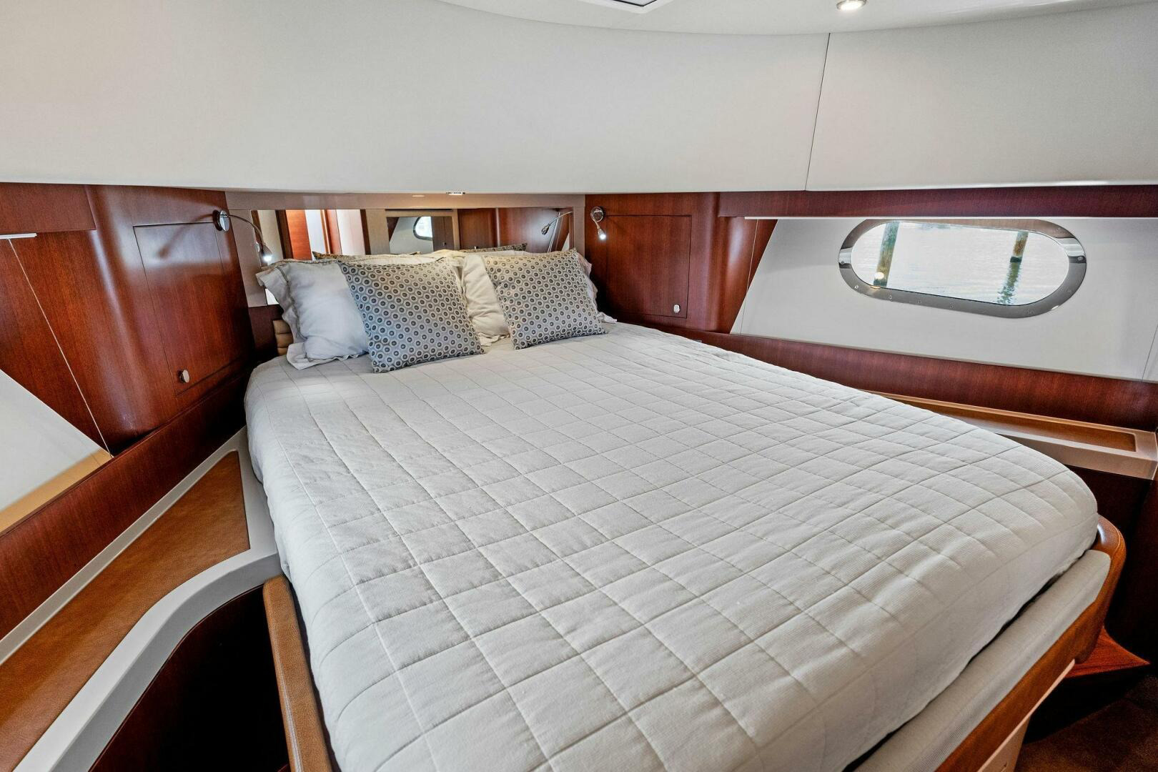 For Sale: Riviera Belize 54 Daybridge