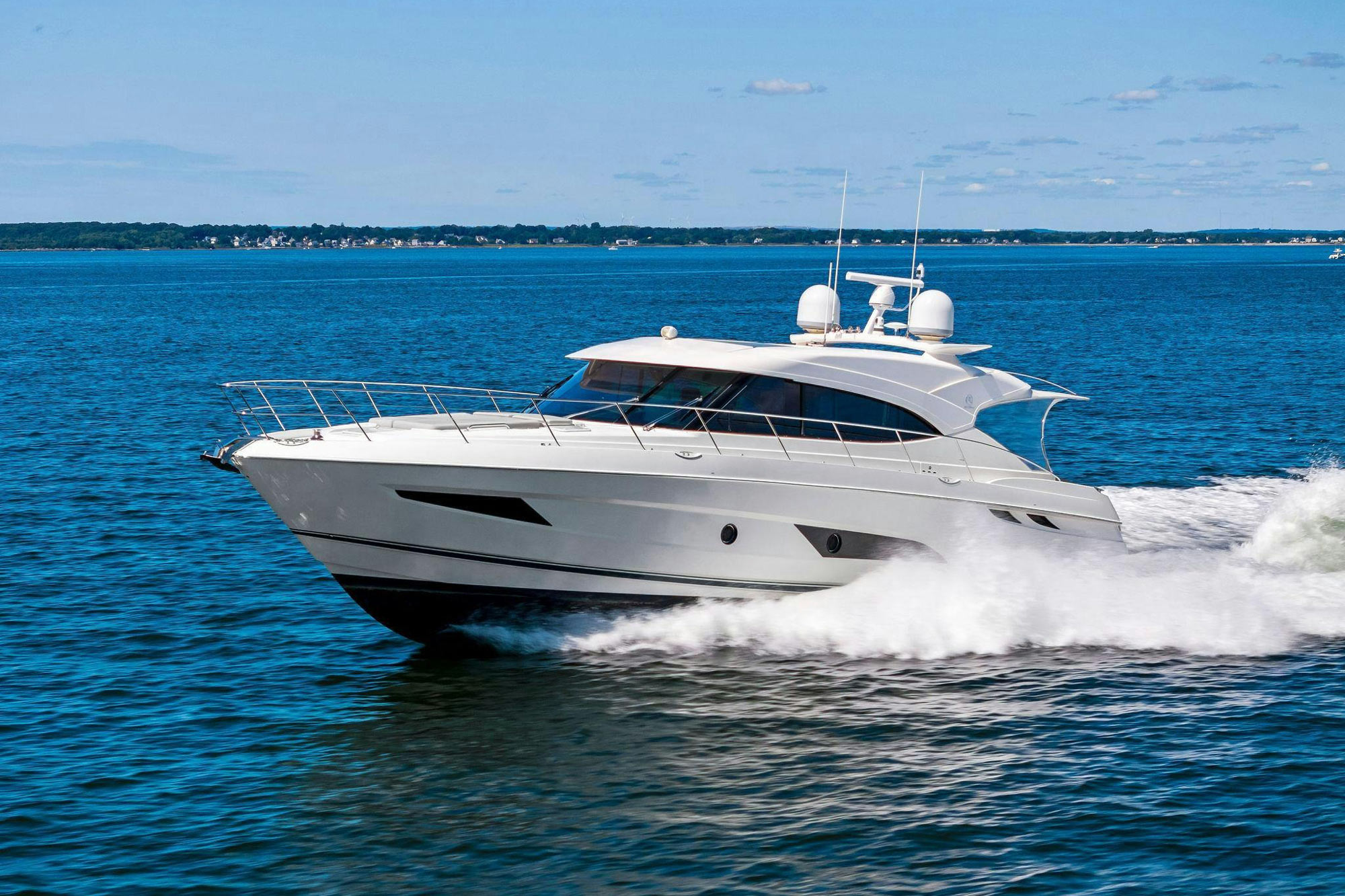 Riviera 5400 Sport Yacht For Sale