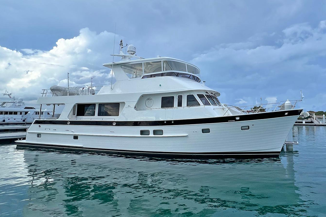 For Sale: Outer Reef 720