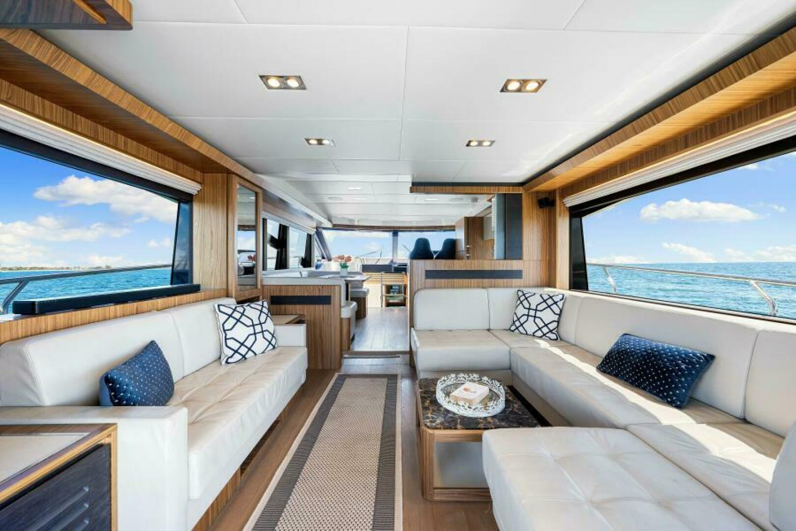 For Sale: Absolute 60 Flybridge