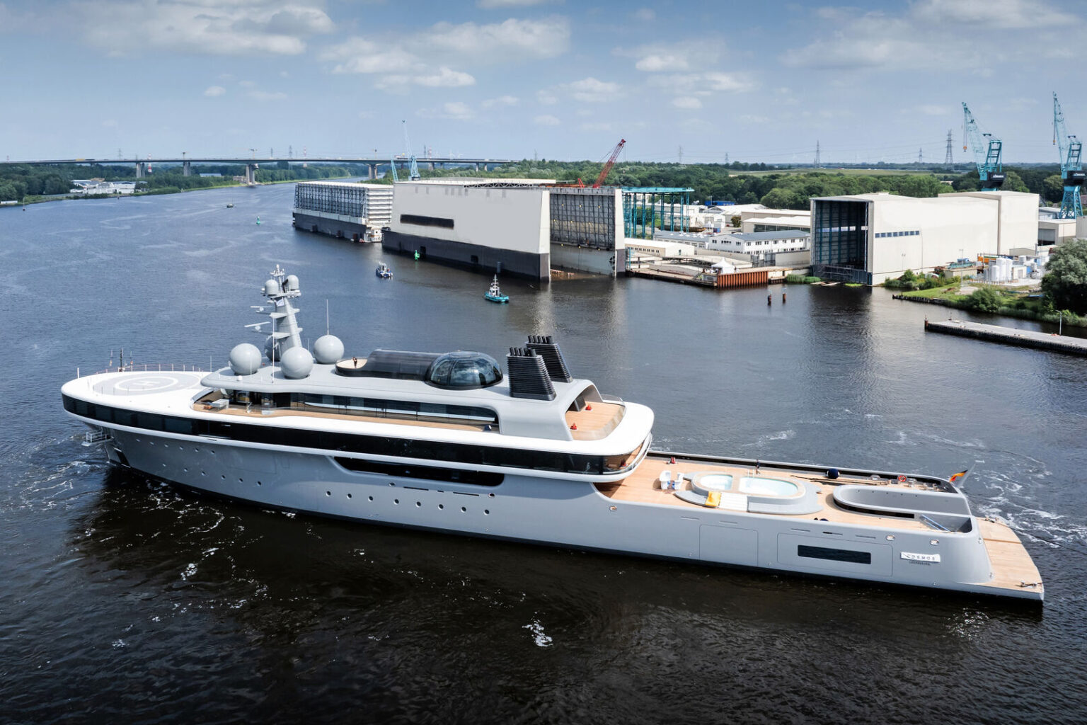 Lürssen Launches 114-Meter Fuel-Cell Superyacht Project Cosmos
