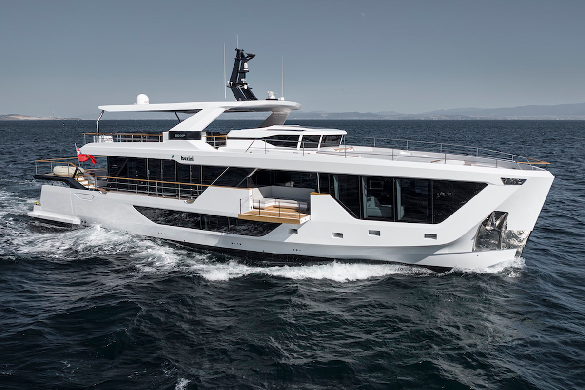 Numarine Launches Second 30XP Hybrid Superyacht