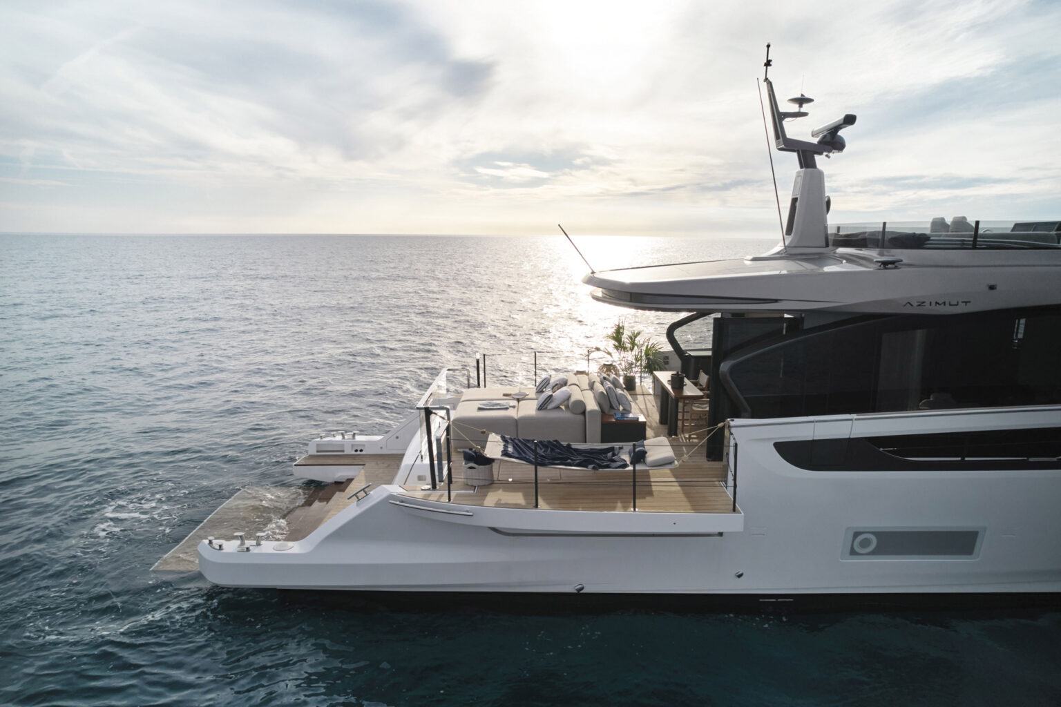 Azimut Seadeck 7 Reviewed