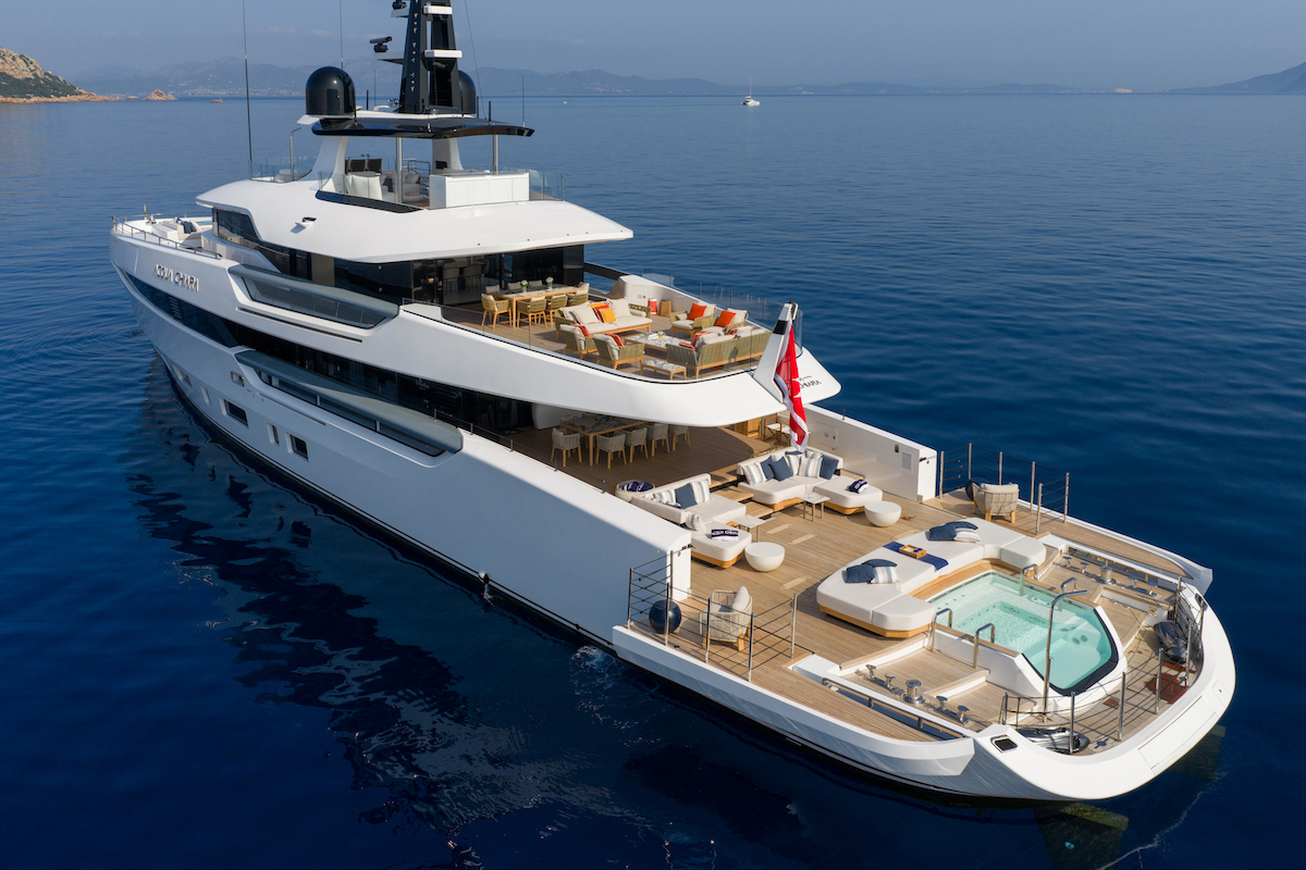 Hot Lab Evolves the Atlantique Line